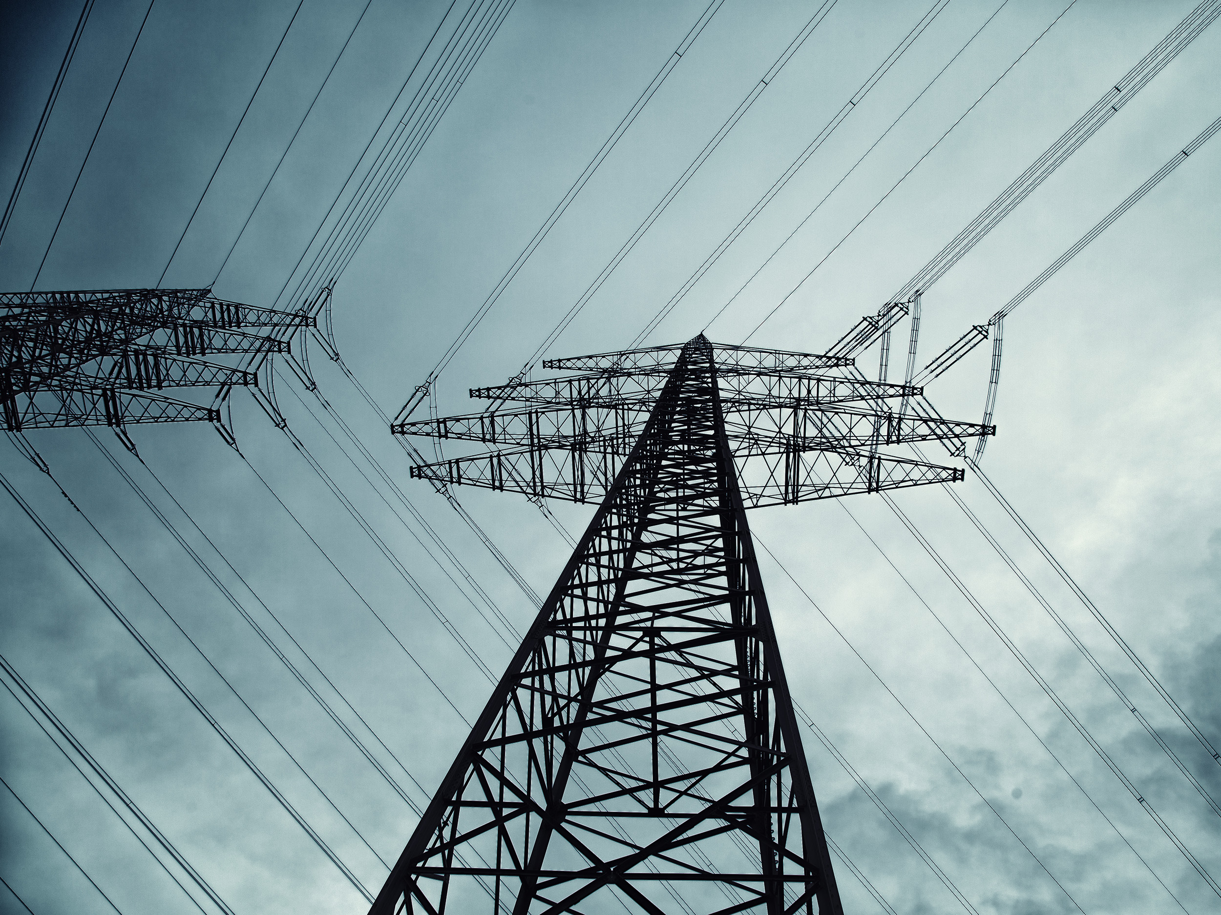 Overhead Transmission Line Temperature Monitoring & Dynamic rating ...